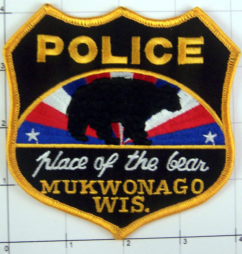 Wisconsin Mukwonago Police Place Of The Bear Law Enforcement Patch ...