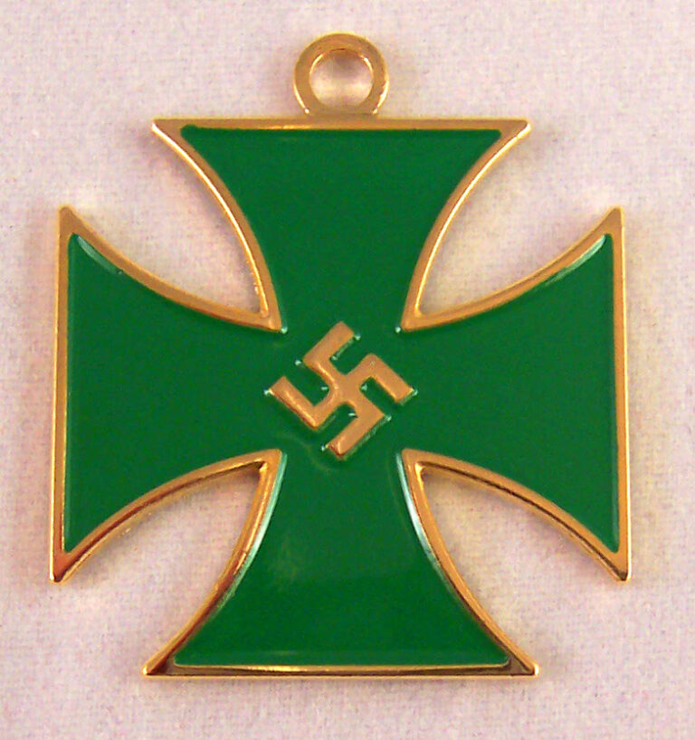 Iron Cross Pendant Gold Green Necklace Swastika Hakenkreuz German WW2 ...
